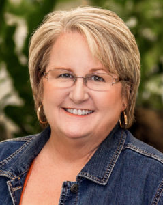 KIM & THE TEAM | https://kimberlycline.com/